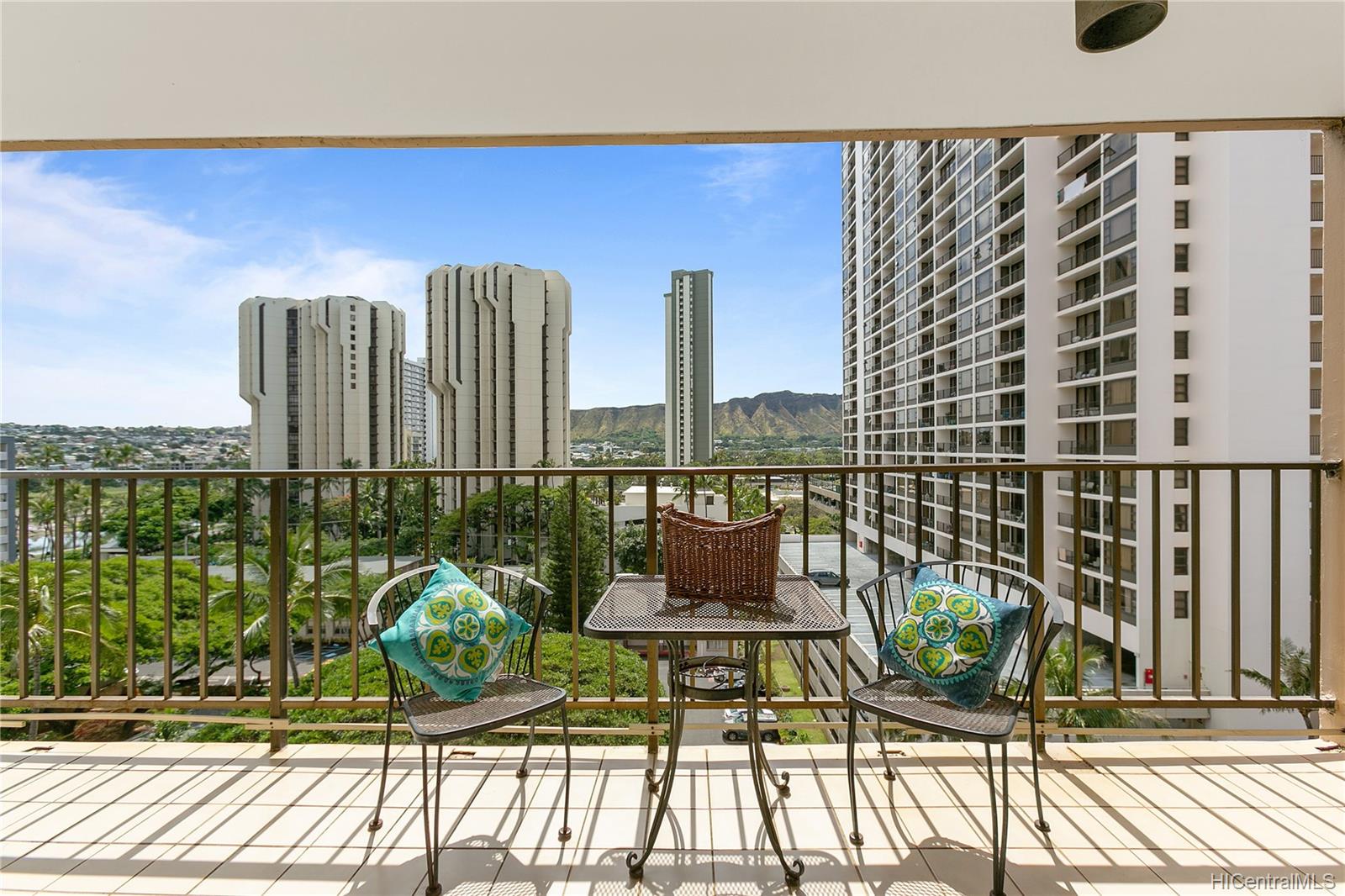 250 Ohua 250 Ohua Avenue Unit 9G Honolulu HI 96815 sold on 05-06-2020