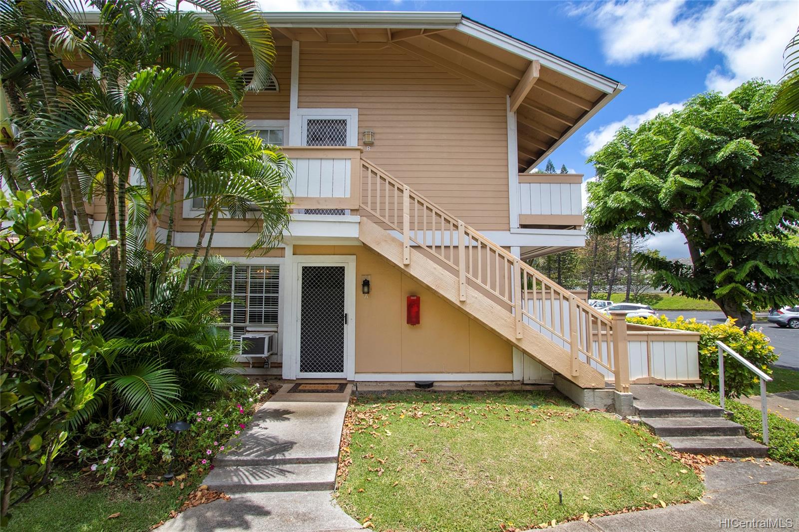 Crosspointe 311 Mananai Place Unit 45A Honolulu HI 96818 sold on 11-19-2020