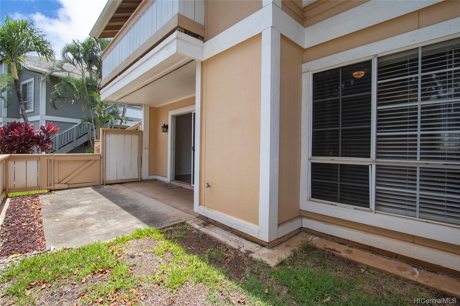 Crosspointe 311 Mananai Place Unit 45A Honolulu HI 96818 sold on 11-19-2020