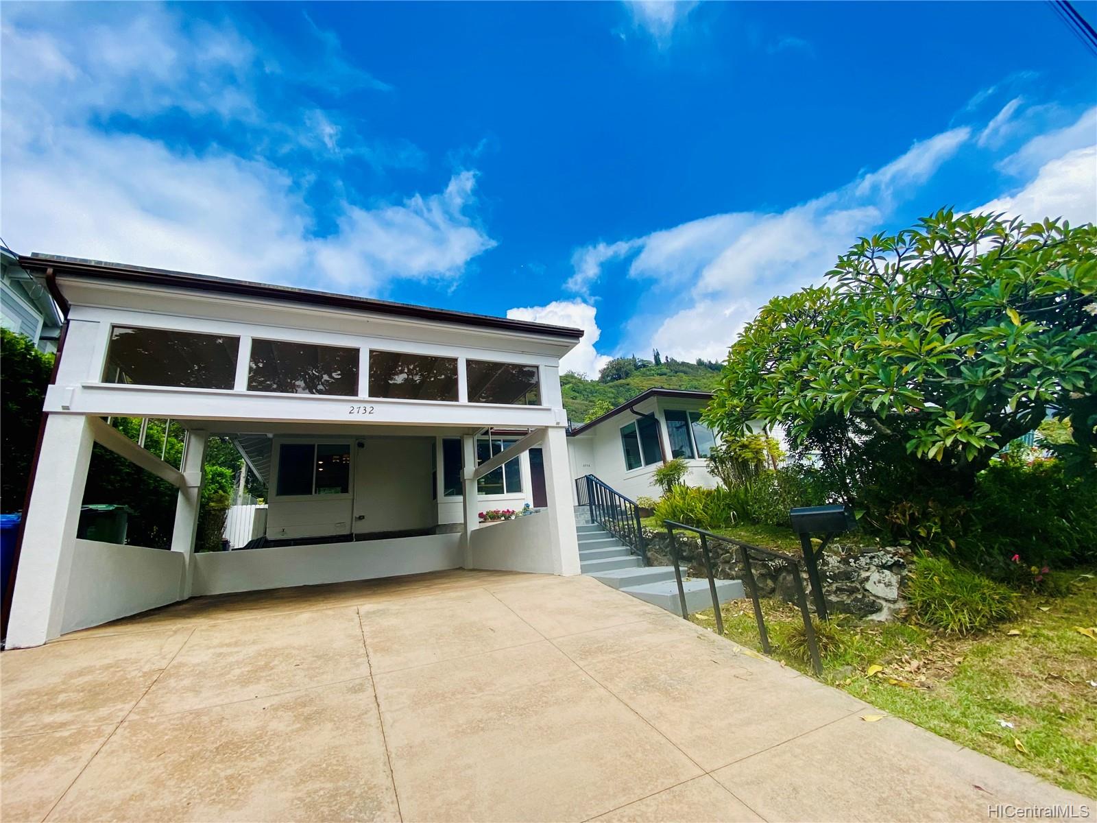 2732 Manoa Road Honolulu HI 96822 sold on 11-17-2021