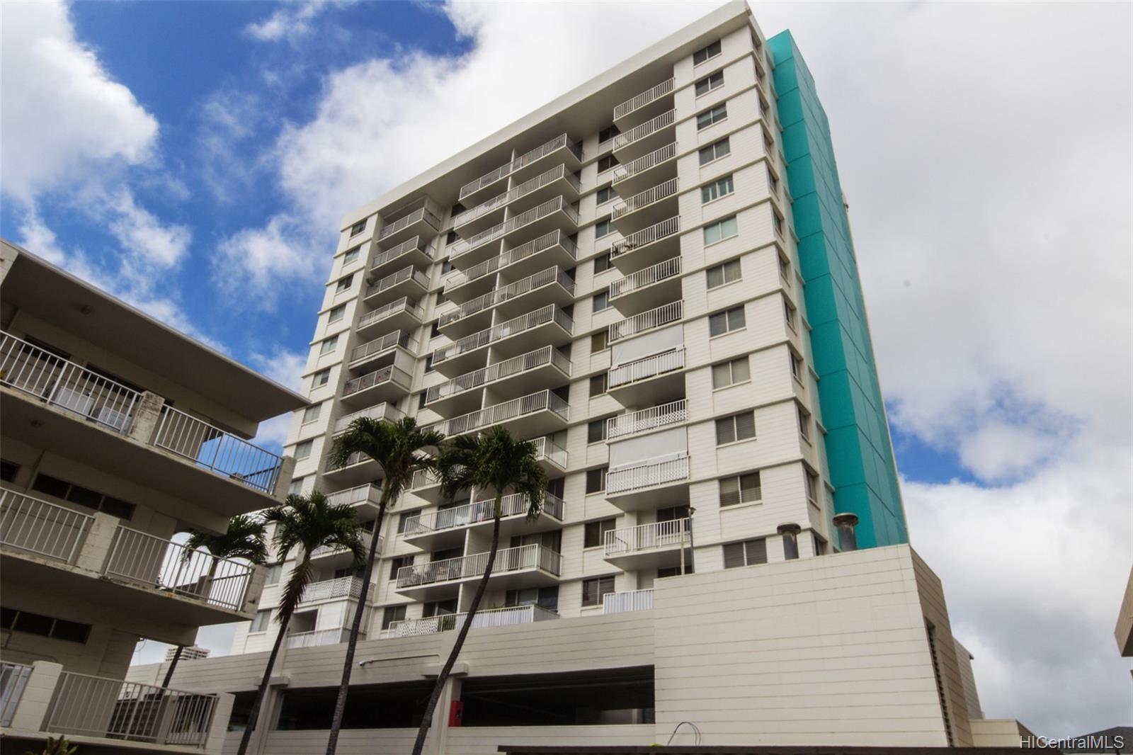 Summer Villa 737 Olokele Avenue Unit 1405 Honolulu HI 96816 sold on 10-28-2022