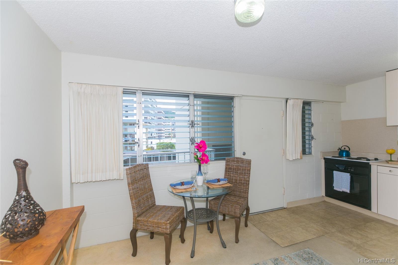 Makiki Colony 1620 Keeaumoku Street Unit 305 Honolulu HI 96822 sold on ...