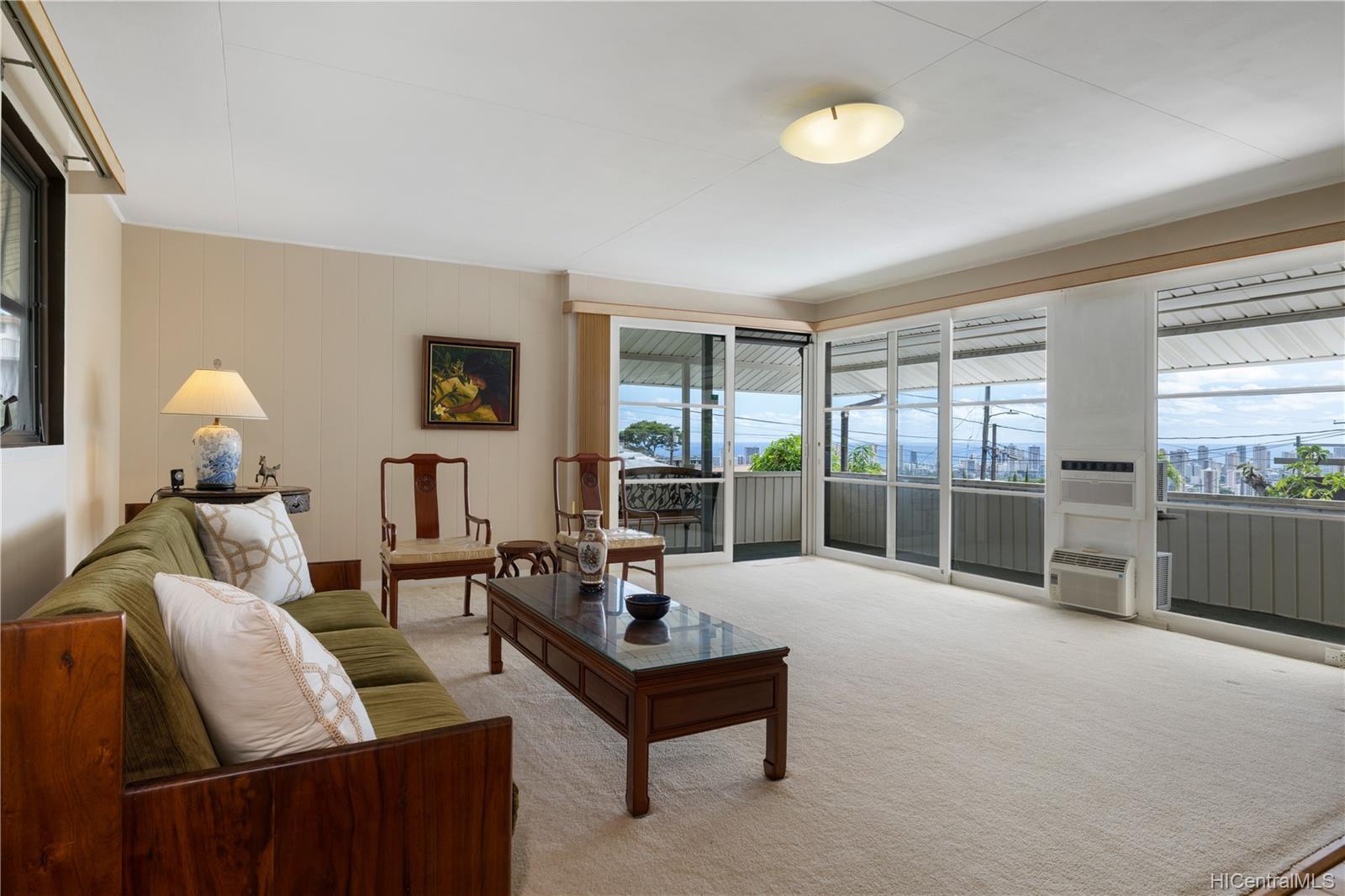 1766 St Louis Drive Honolulu HI 96816 listed 10-19-2022