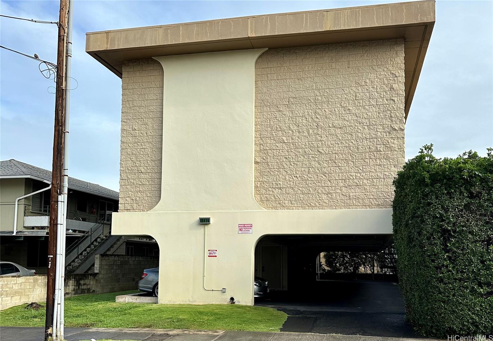 Healani Hale 1252 Kinau Street Unit 1 Honolulu HI 96814 listed 02-08-2024