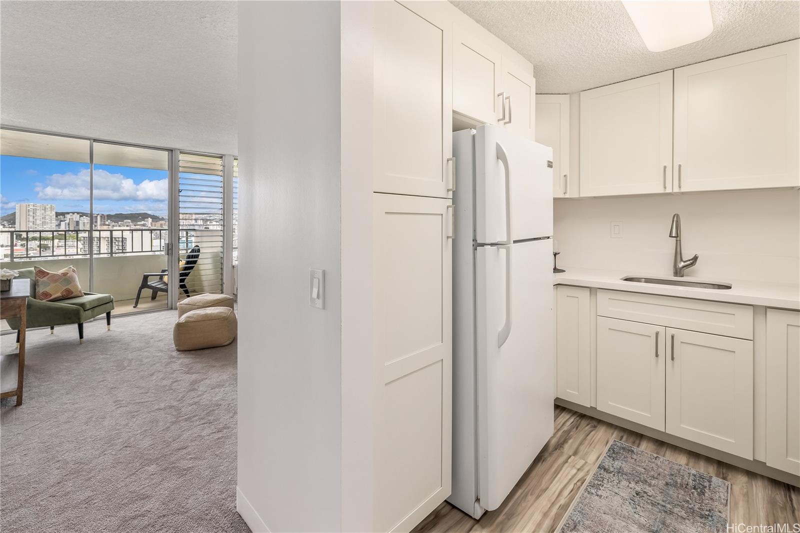 Scenic Towers 796 Isenberg Street Unit 19C Honolulu HI 96826 listed 03 ...