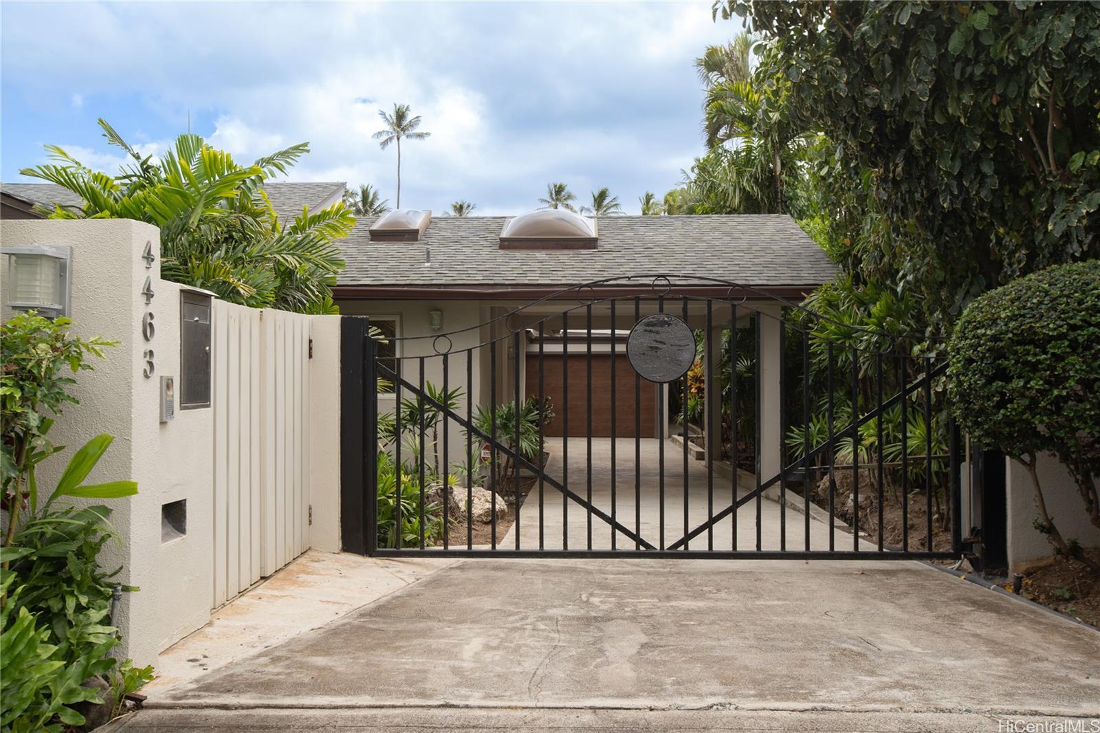 4463 Aukai Avenue Honolulu HI 96816 listed 03-22-2024